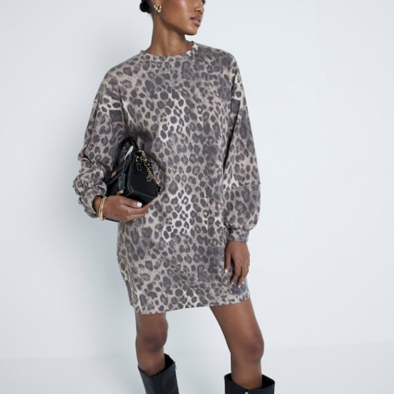 How to Shorten Straps on a Dress: Tips and Techniques - Dress to Impress